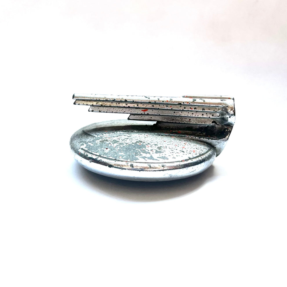 Iconic 1931 Buick Radiator Cap, classic Winged Super 8 hood ornament ...